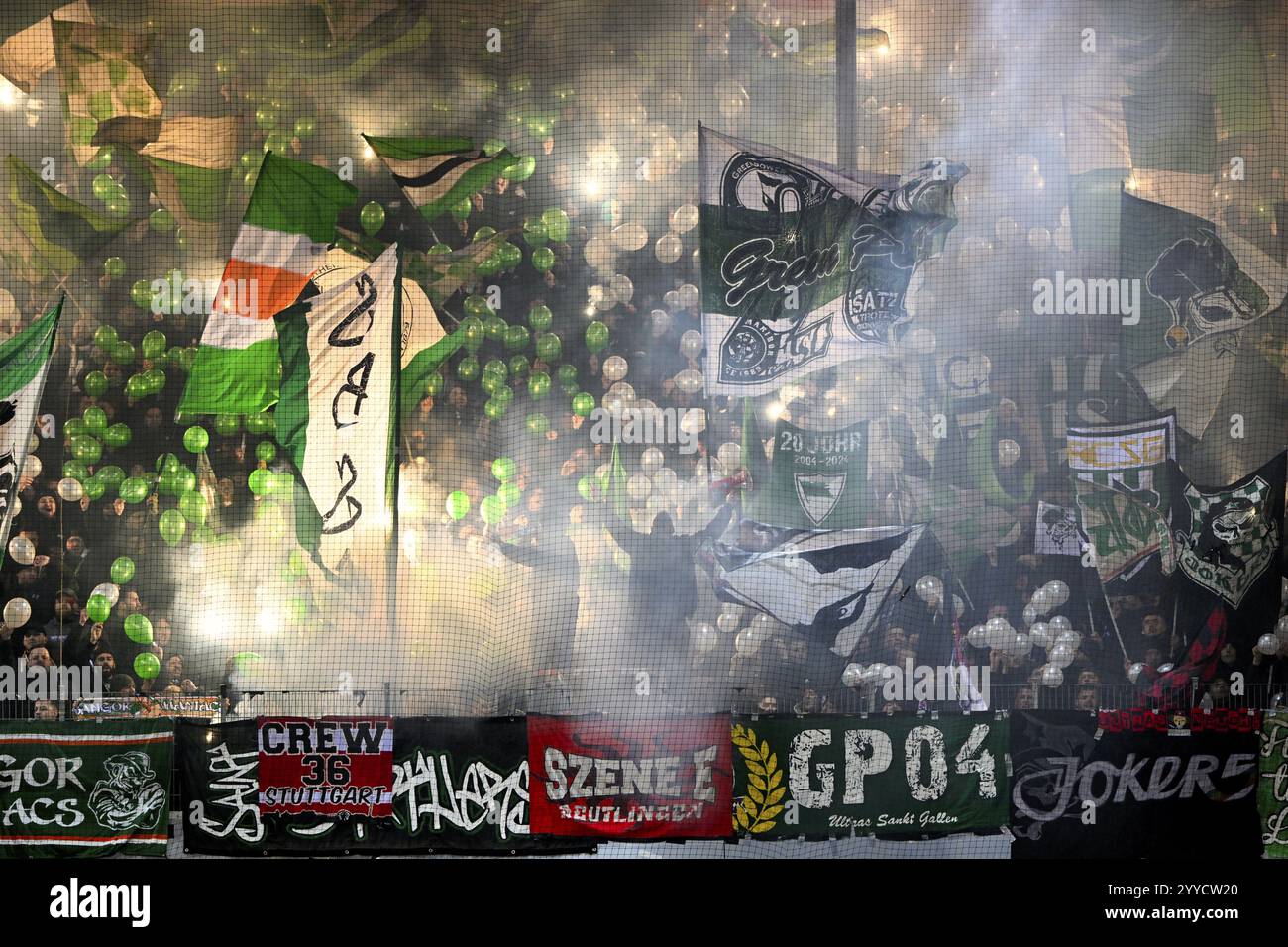 Fan block, fans, fan curve, flags, flags, atmosphere, atmospheric FC St ...