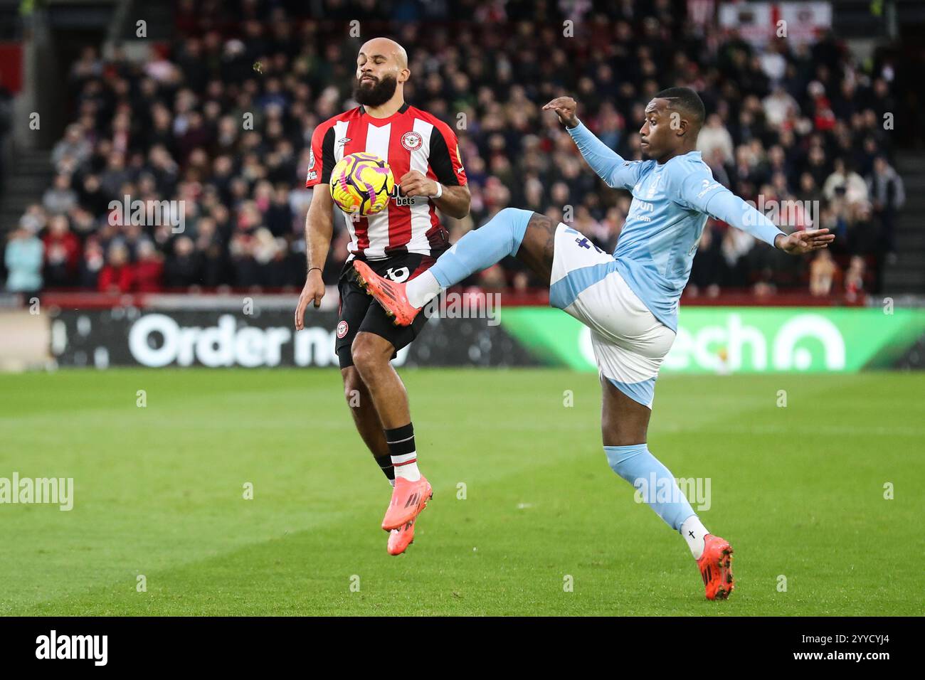 Bryan Mbeumo of Brentford and Callum Hudson-Odoi of Nottingham Forest ...