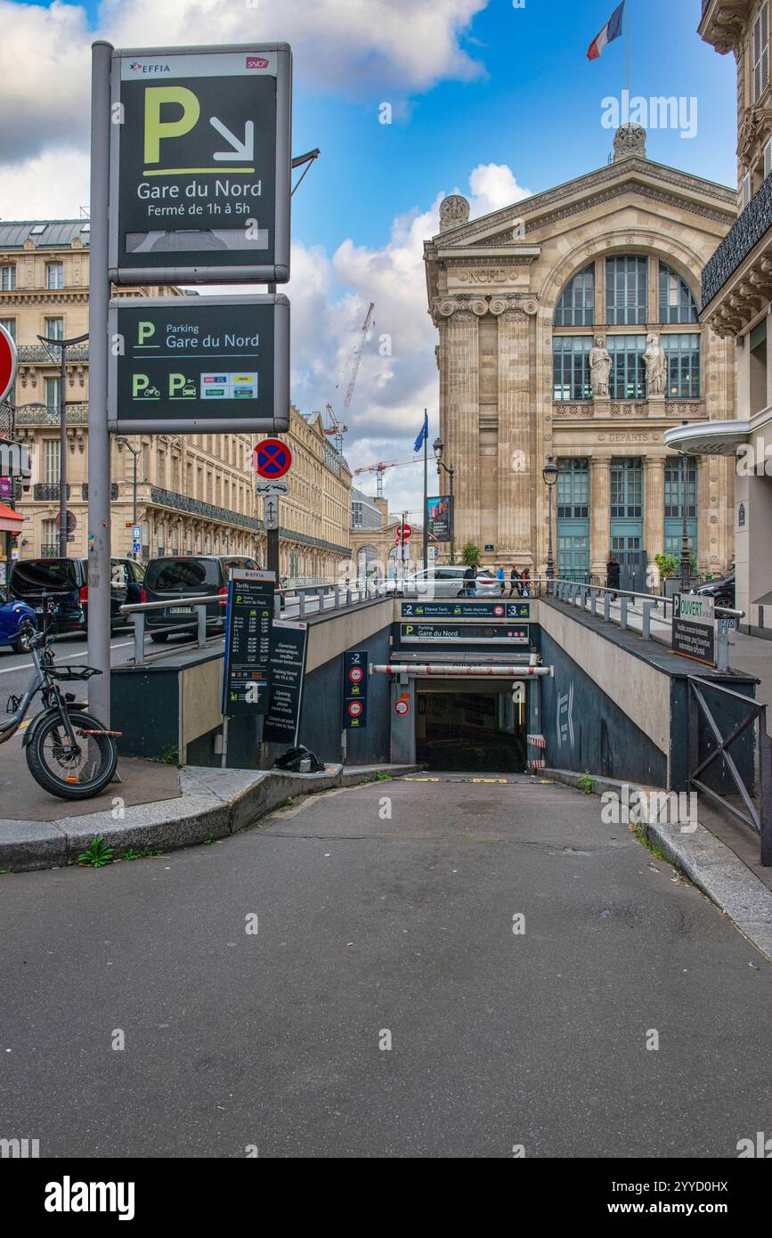 Underground entrance signs for vehicle parking and rental car returns ...
