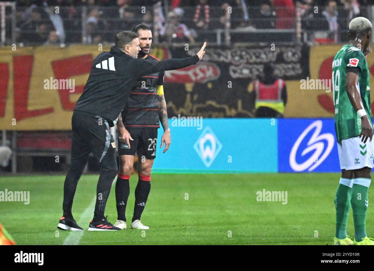 Bremen, Deutschland. 21st Dec, 2024. 21.12.2024, wohninvest ...