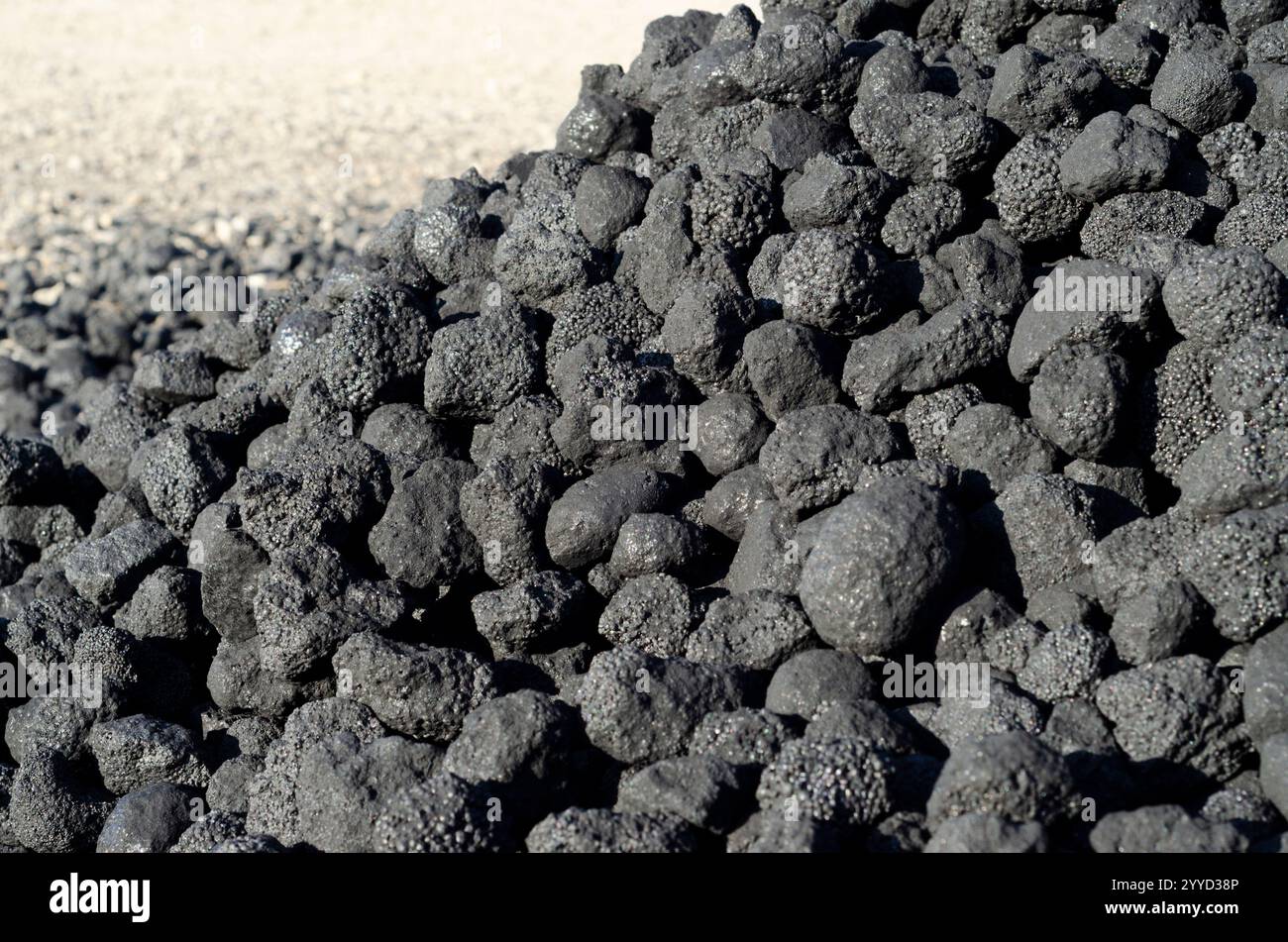 Bituminous coal, also called Carbon, a type of coal used by energy ...