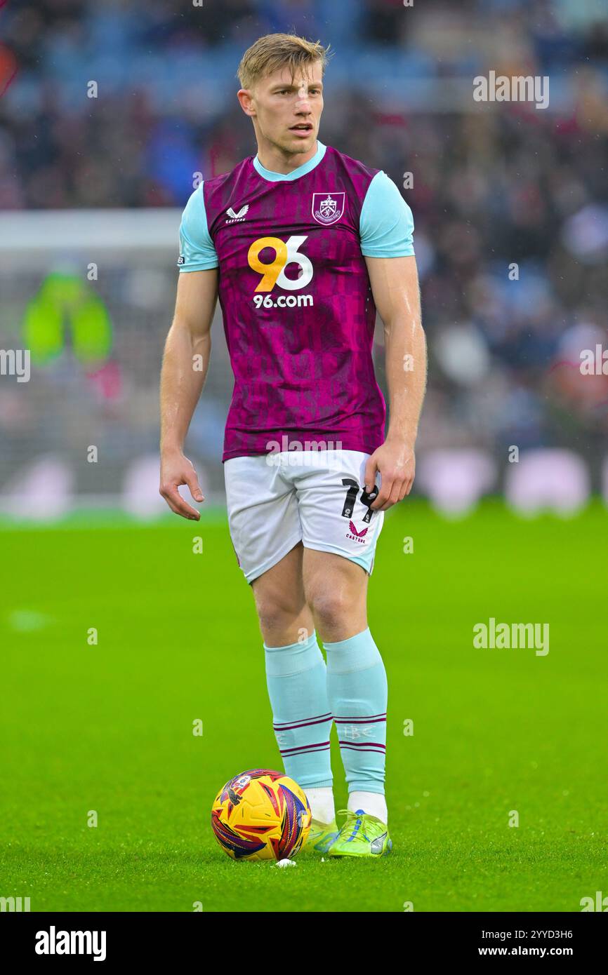 Turf Moor, Burnley, Lancashire, UK. 21st Dec, 2024. EFL Championship ...