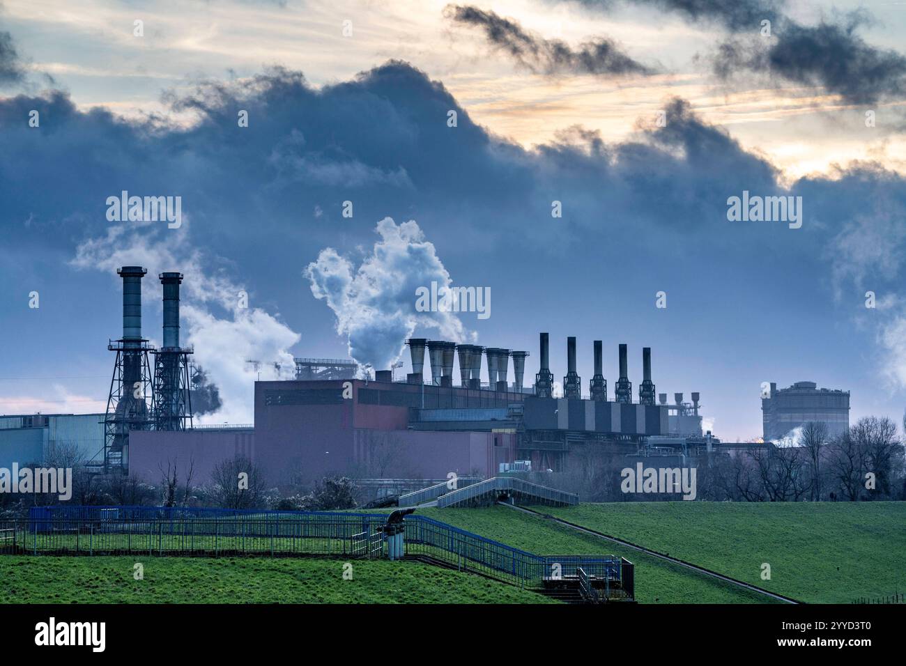 Oxygen steel plant hi-res stock photography and images - Alamy