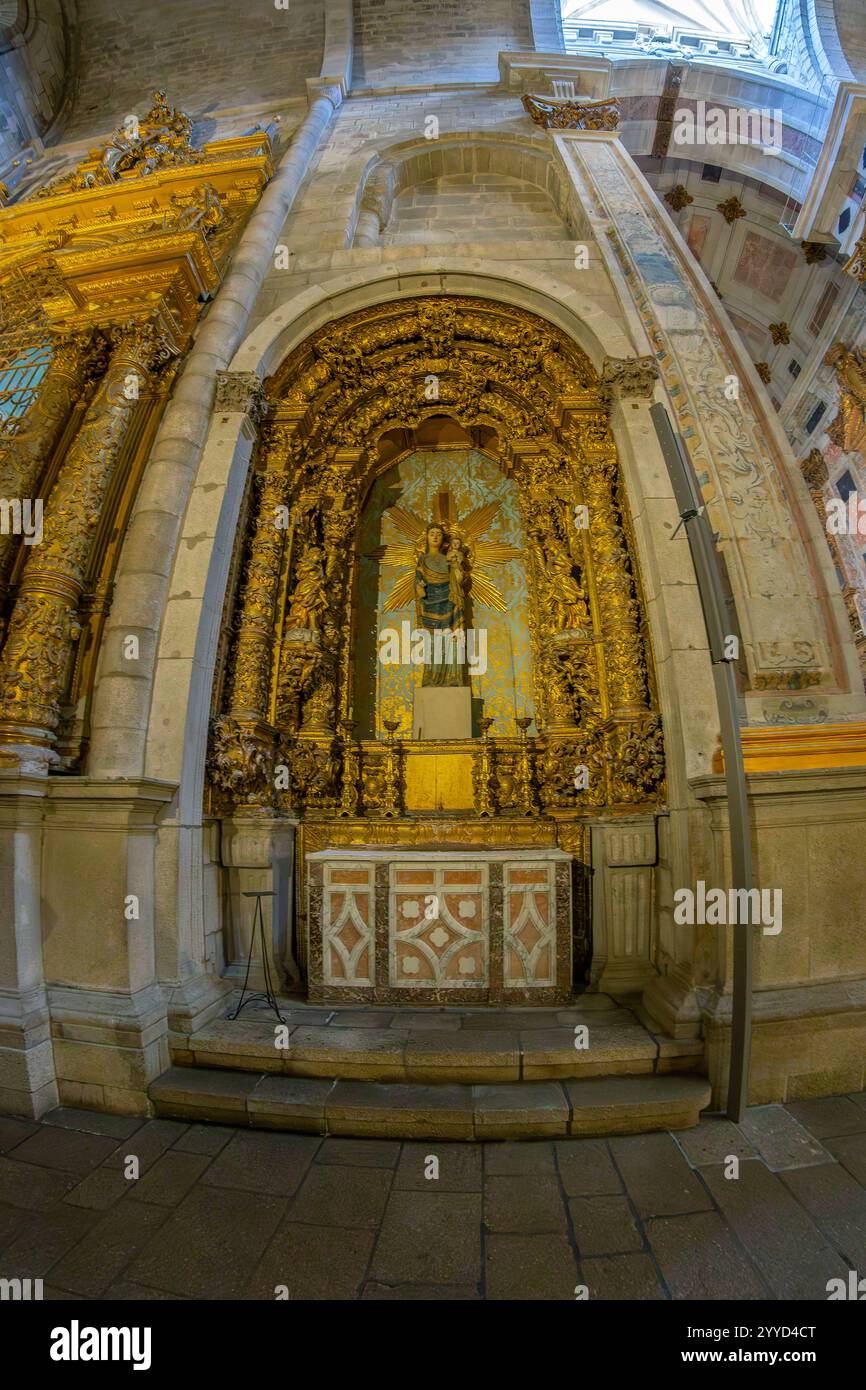 PORTO, PORTUGAL - APRIL 12, 2024: Interior of Porto Cathedral (Sé do ...