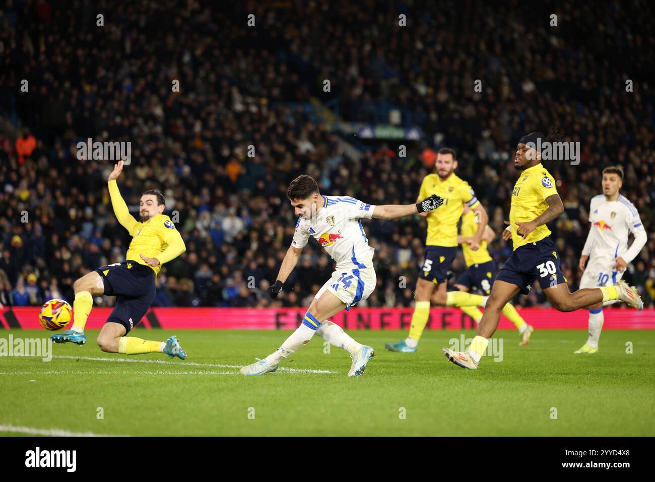 Leeds United's Manor Solomon (centre) scores their side's fourth goal ...
