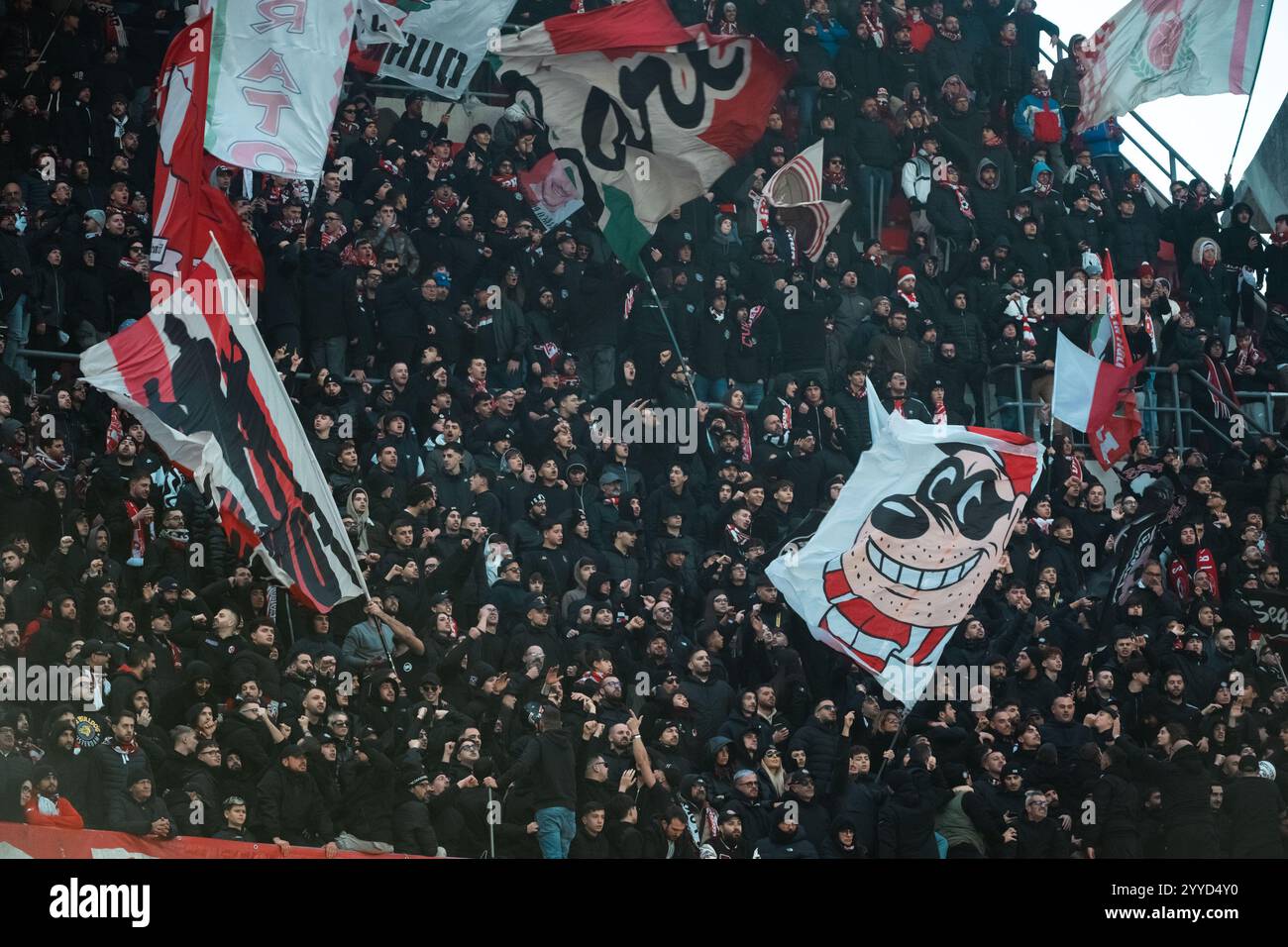 Bari, Italy. 21st Dec, 2024. SSC Bari supporters during the Italian ...