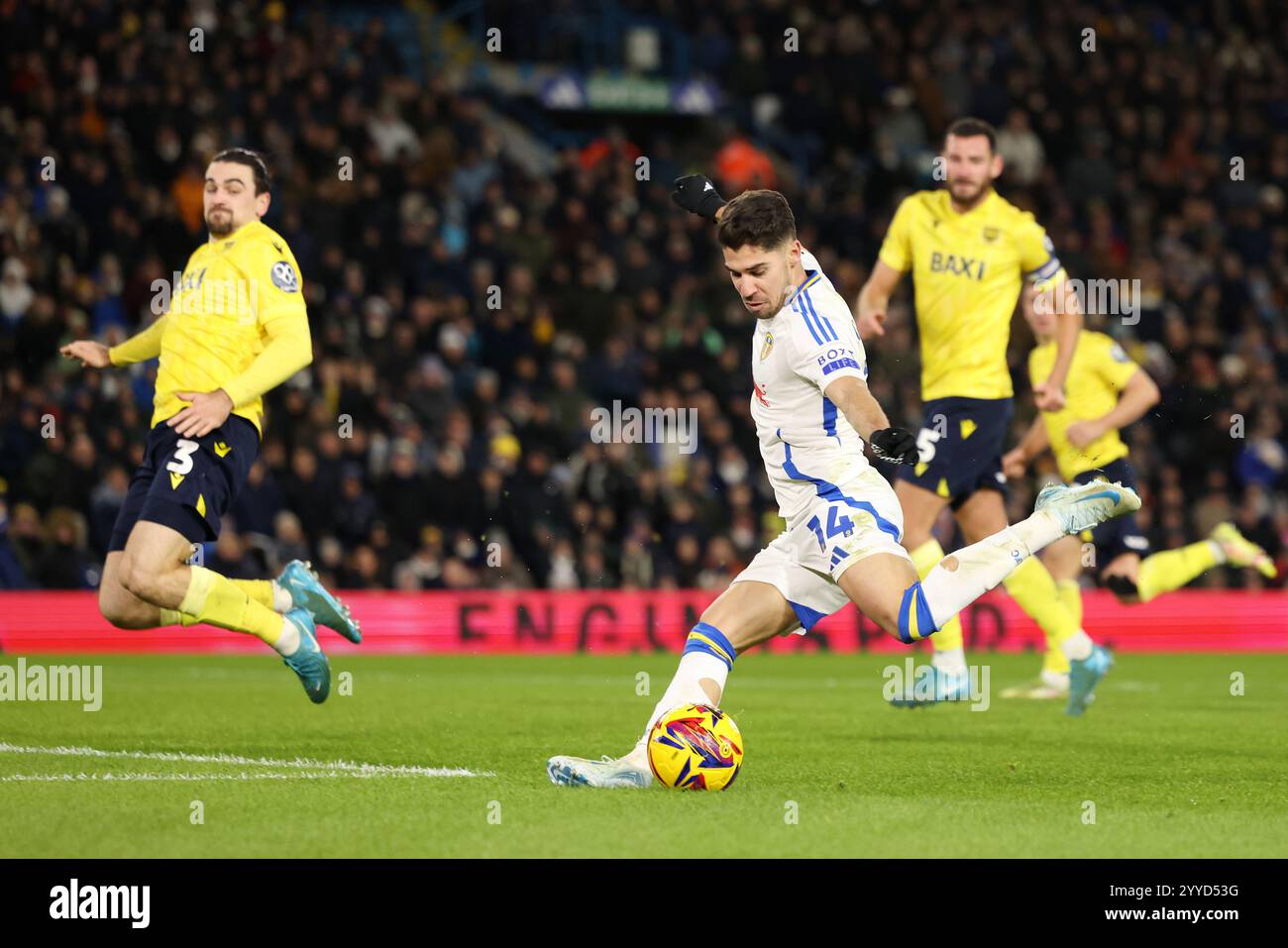 Leeds United's Manor Solomon (centre) scores their side's fourth goal ...