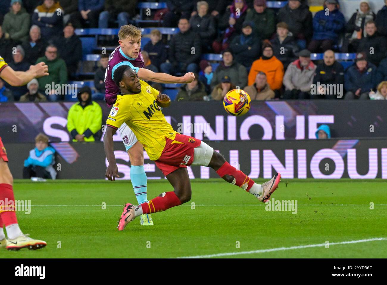 Turf Moor, Burnley, Lancashire, UK. 21st Dec, 2024. EFL Championship ...