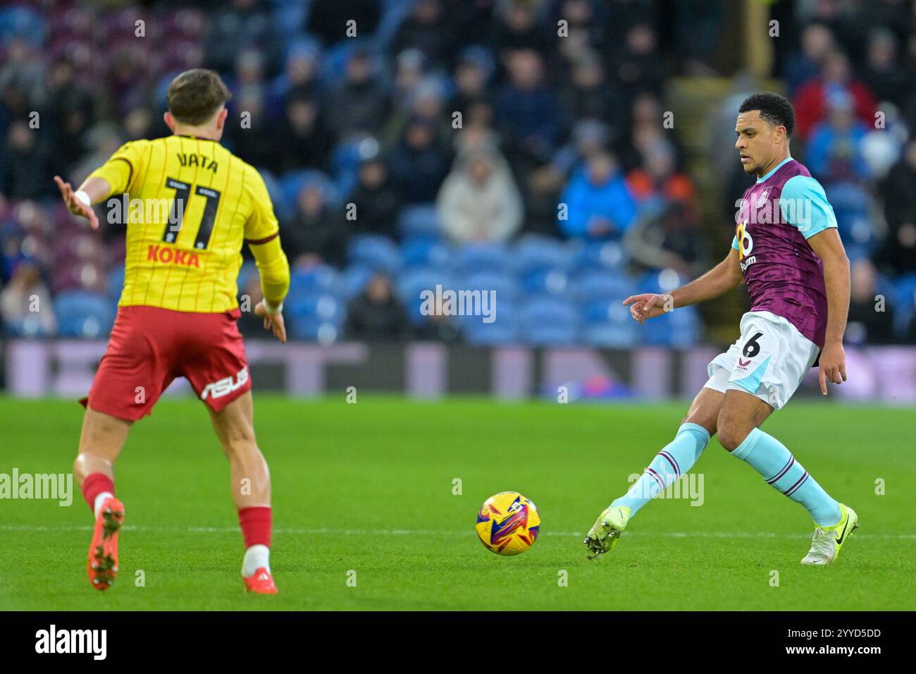 Turf Moor, Burnley, Lancashire, UK. 21st Dec, 2024. EFL Championship ...