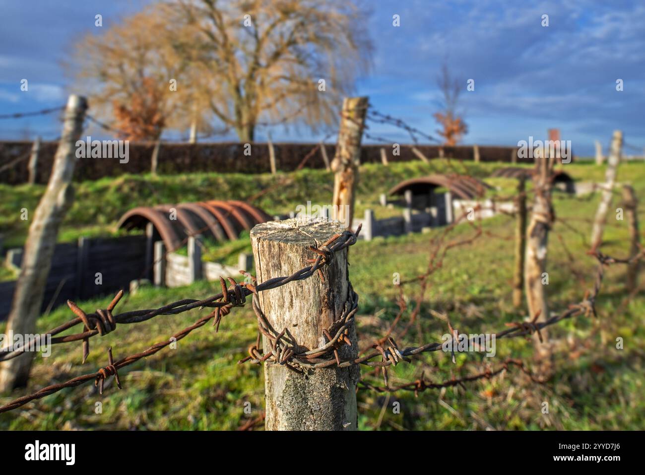 Ww1 battlefield barbed wire hi-res stock photography and images - Alamy
