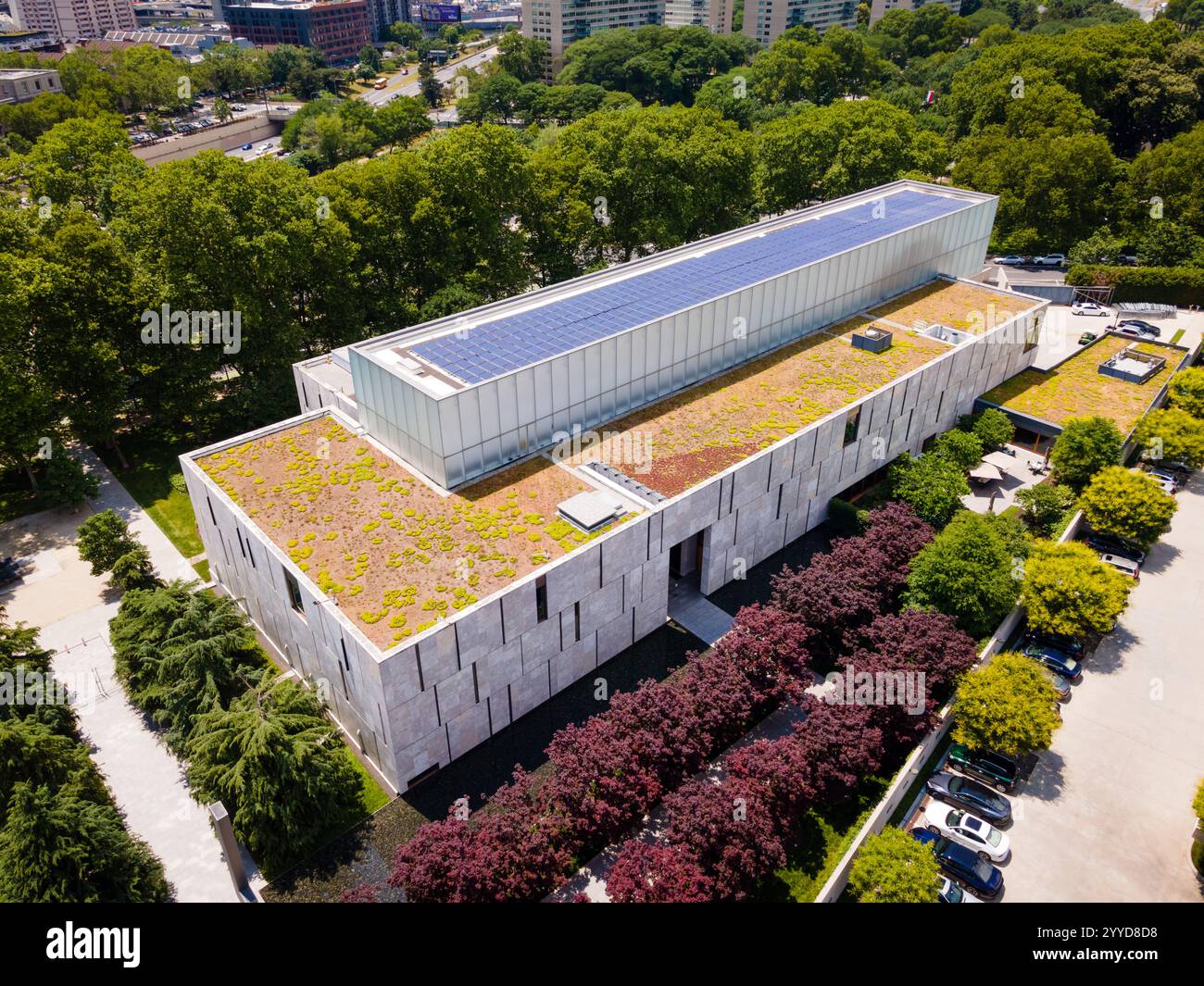 June 13 2023. An Aerial photograph of the Barnes Foundation in ...