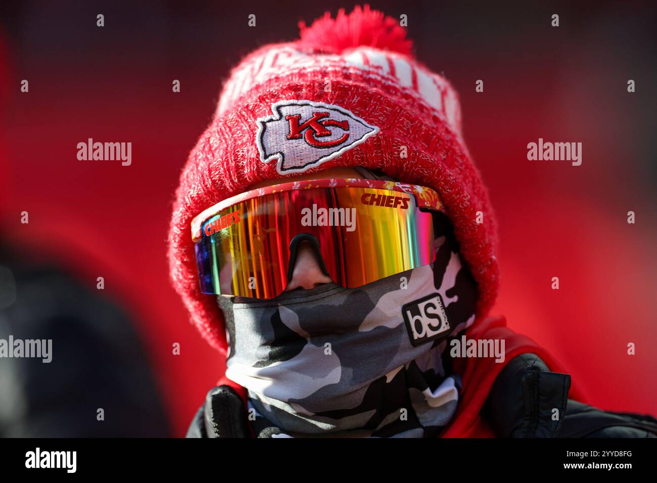 Kansas City, MO, USA. 21st Dec, 2024. A young Kansas City Chiefs fan ...
