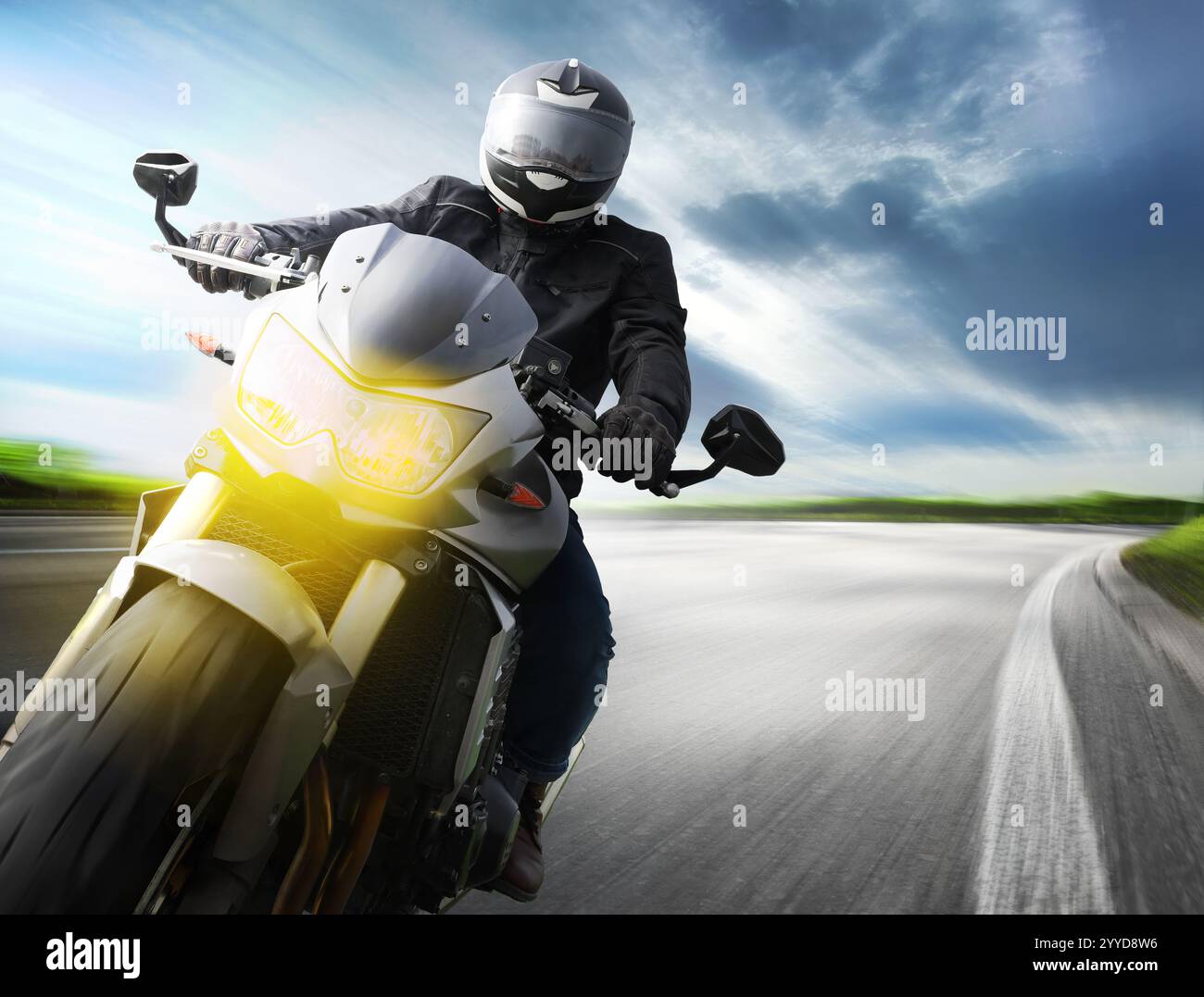 Speeding motorcycle wheel hi-res stock photography and images - Alamy
