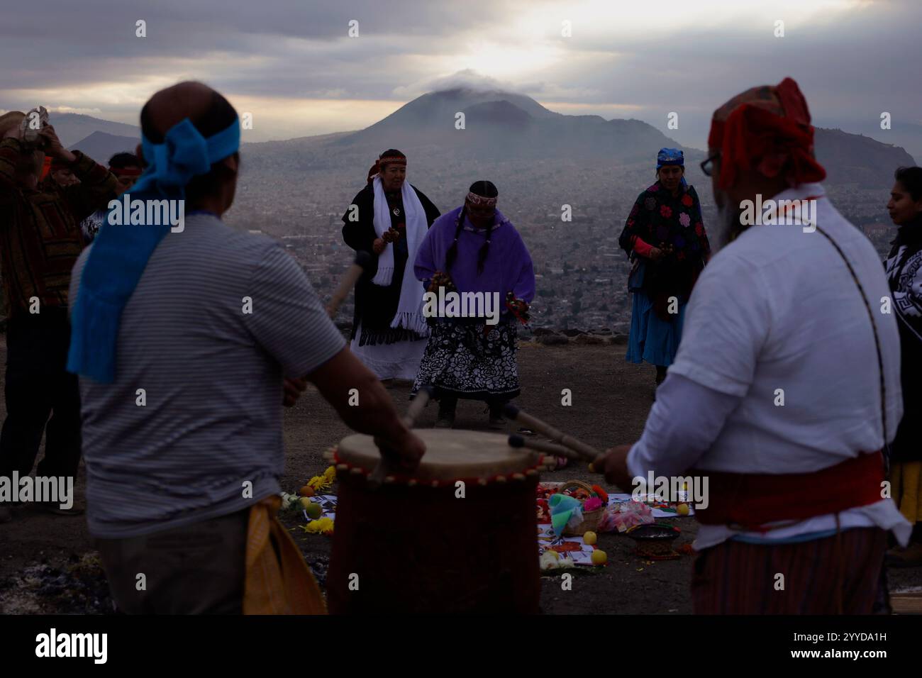 Mexico City, Mexico. 21st Dec, 2024. Dancers on the Cerro de la ...
