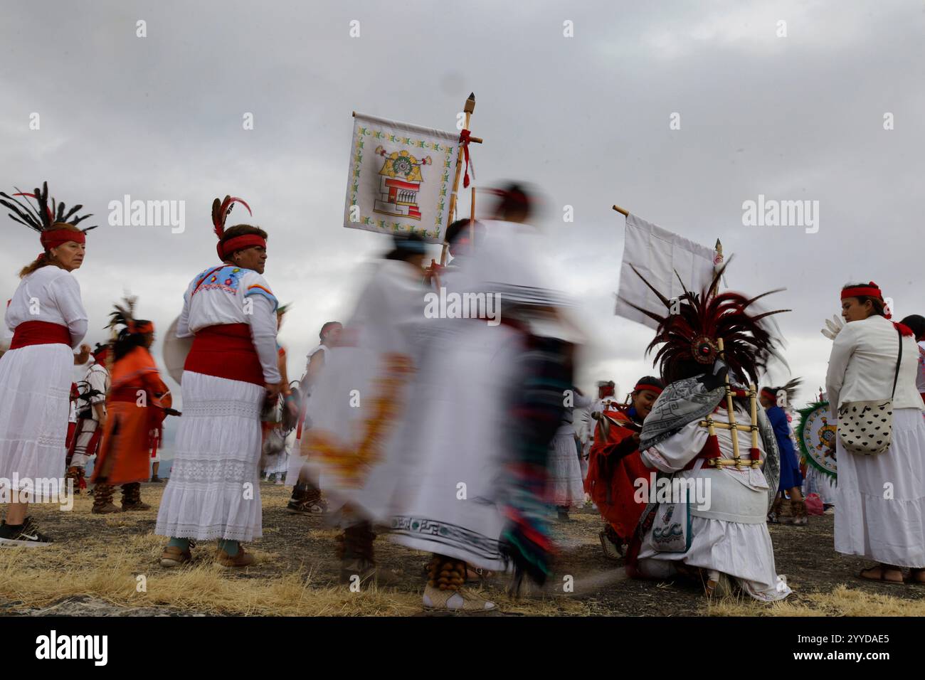 Mexico City, Mexico. 21st Dec, 2024. Dancers on the Cerro de la ...