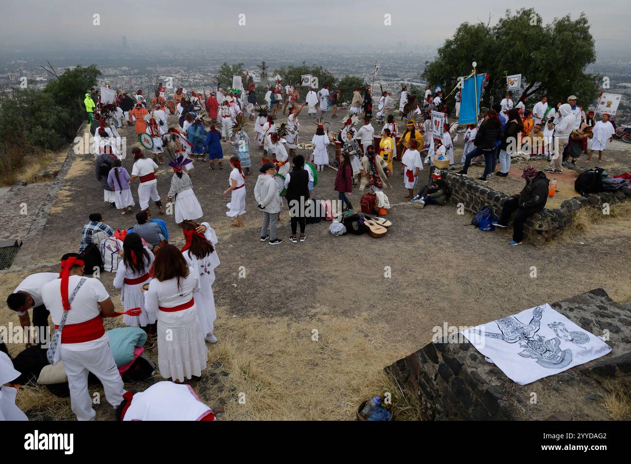 Mexico City, Mexico. 21st Dec, 2024. Dancers on the Cerro de la ...