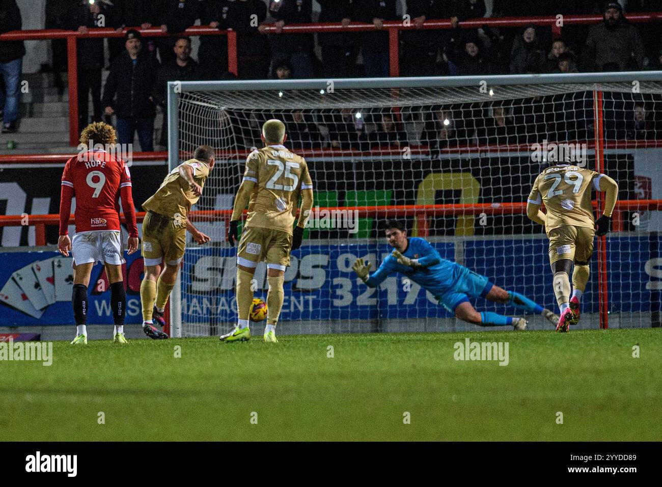 Michael Cheek of Bromley FC scores his side's second goal of the game ...