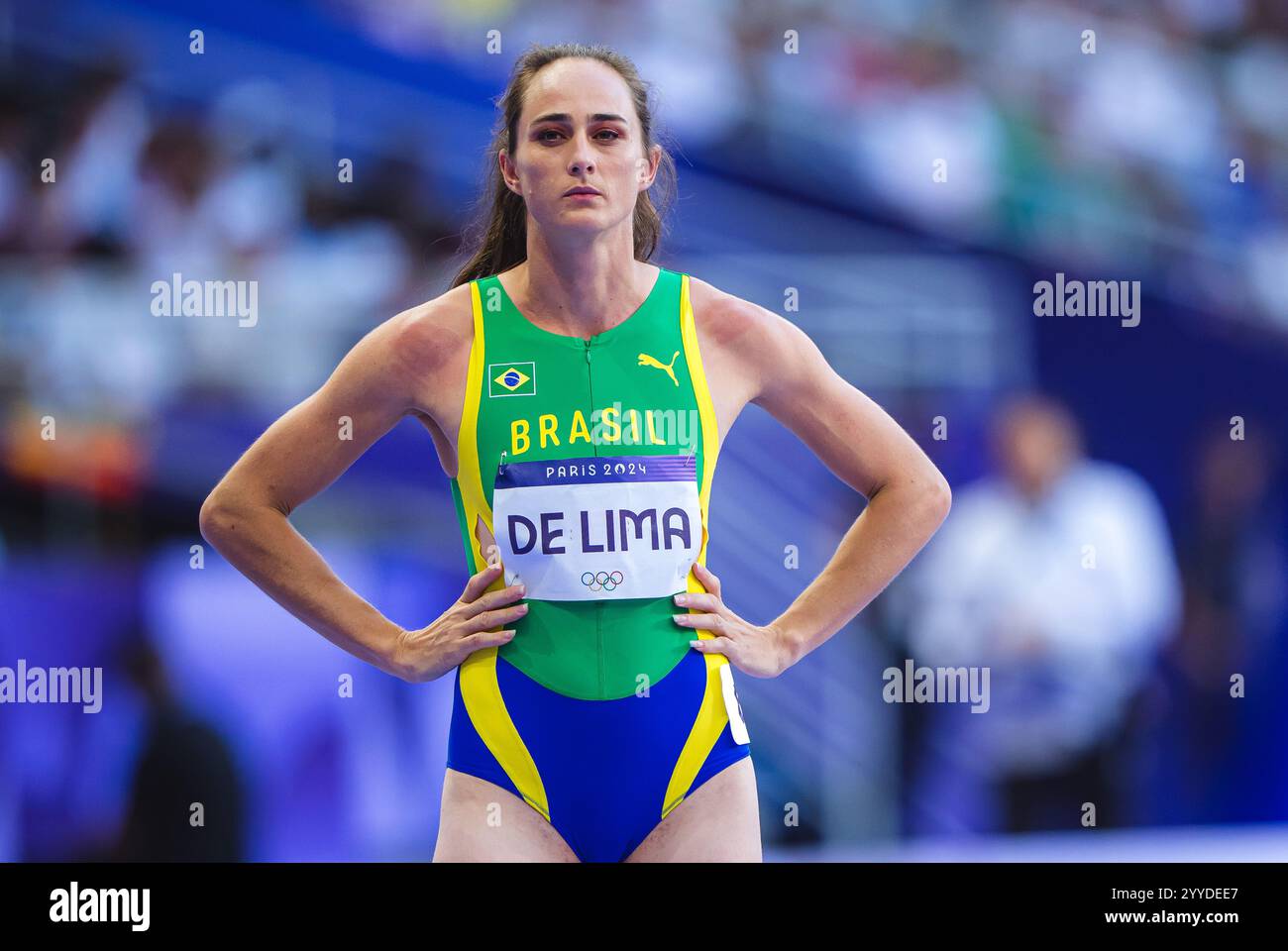 Flavia de Lima participating in the 800 meters at the Paris 2024 ...