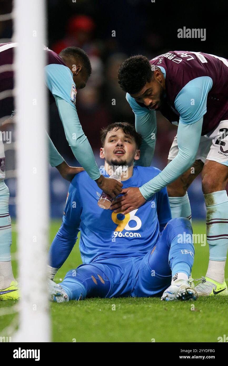 Burnley, UK. 21st Dec, 2024. James Trafford, the Burnley goalkeeper ...