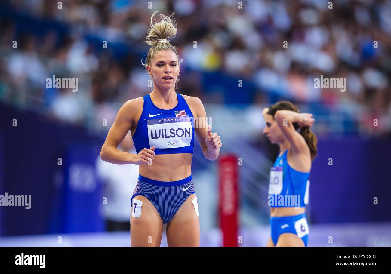 Allie Wilson participating in the 800 meters at the Paris 2024 Olympic ...