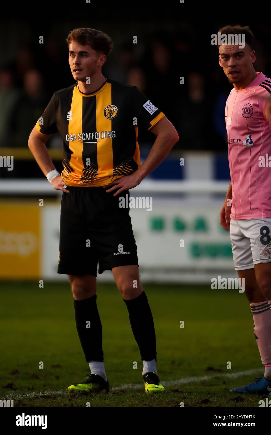 Dan Turner of Leamington and Isaac Sinclair of Curzon Ashton during the ...
