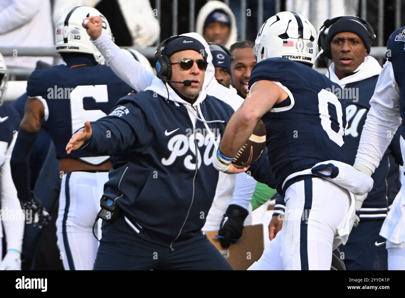 Penn State linebacker Dominic DeLuca celebrates an interception for a ...