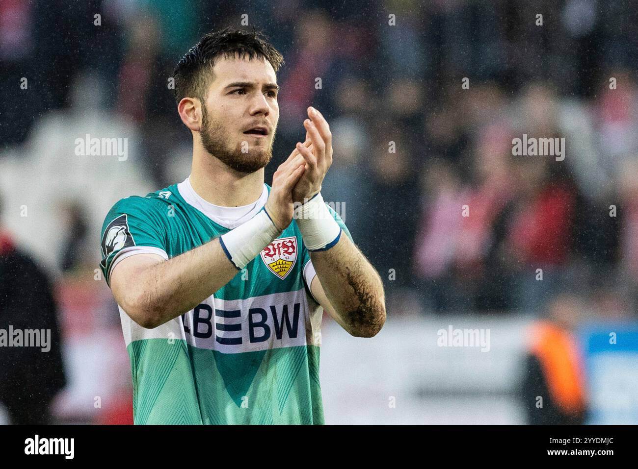 Essen, Deutschland. 21st Dec, 2024. Dennis Seimen (VfB Stuttgart II, 1 ...