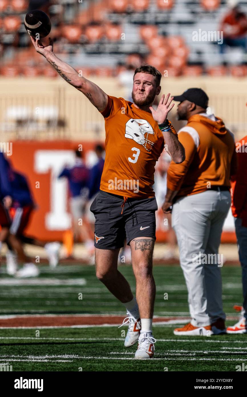 Dec 21, 2024.Quinn Ewers #3 of the Texas Longhorns during warmups before the game vs the Clemson ...