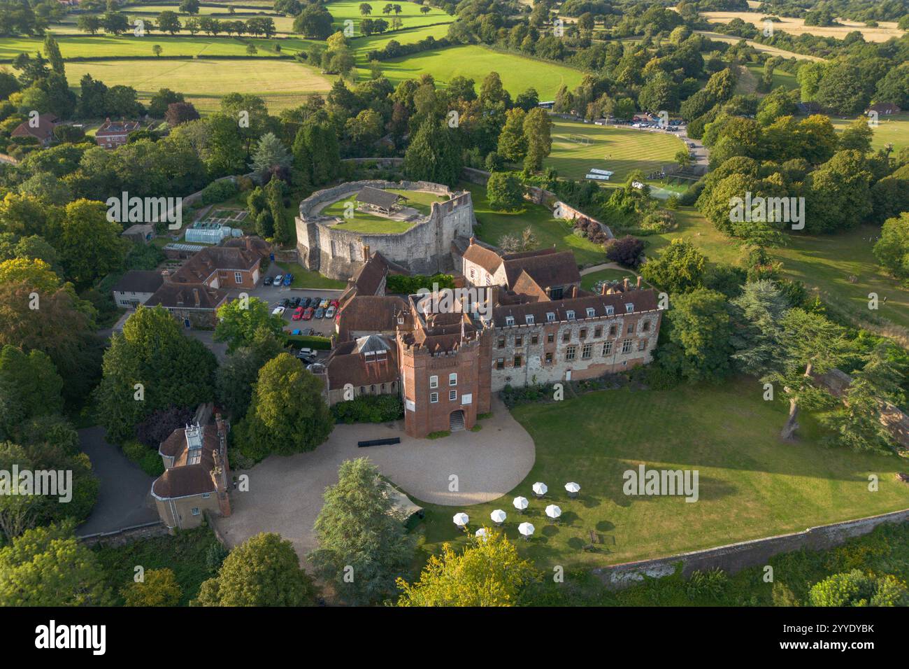 Keep surrey england hi-res stock photography and images - Alamy