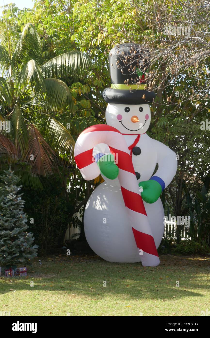Los Angeles, California, USA 20th December 2024 Snowman Christmas Decor ...