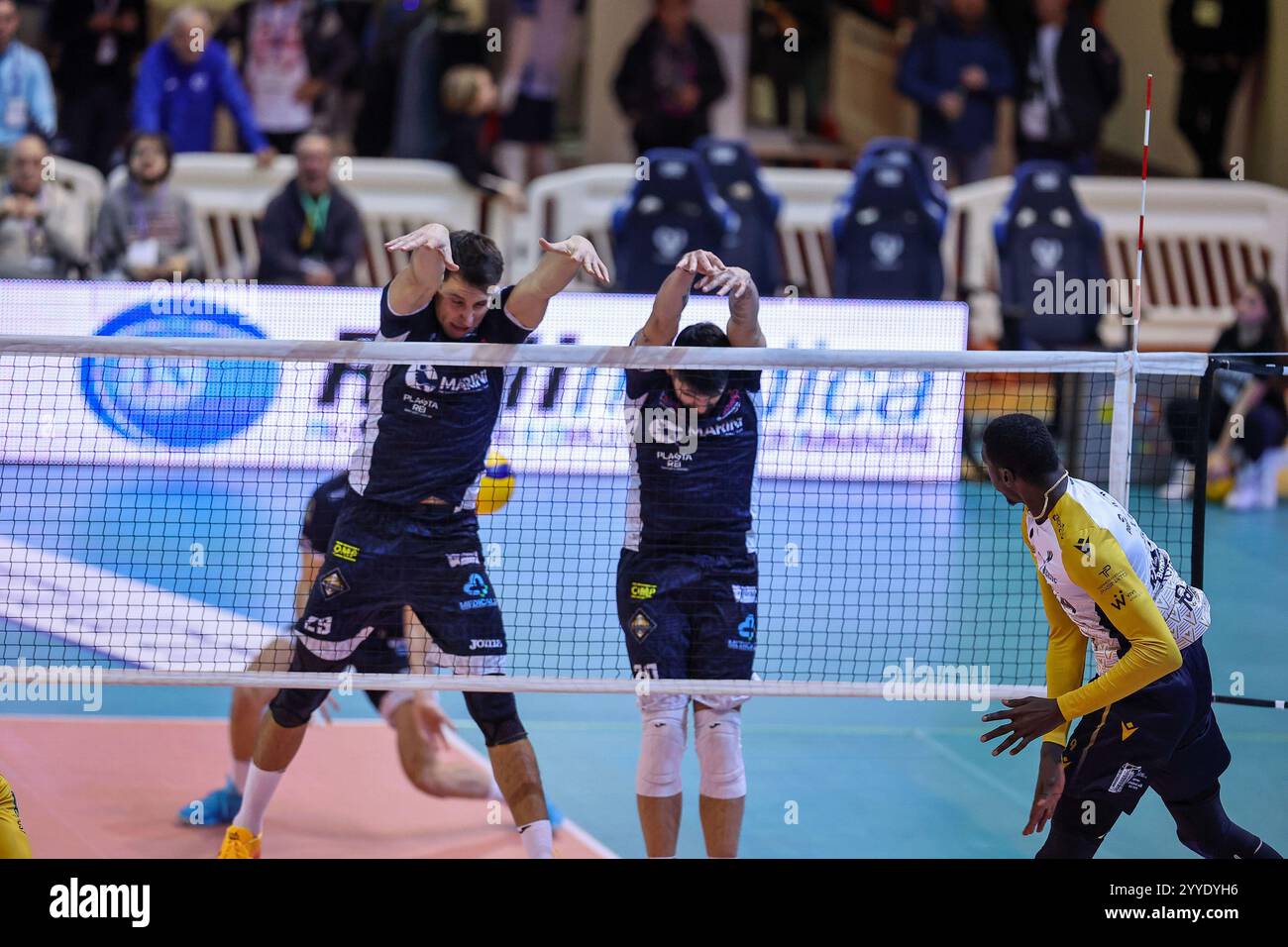 Aleksandar Nedeljkovic (Cisterna Volley) and Efe Bayram (Cisterna ...