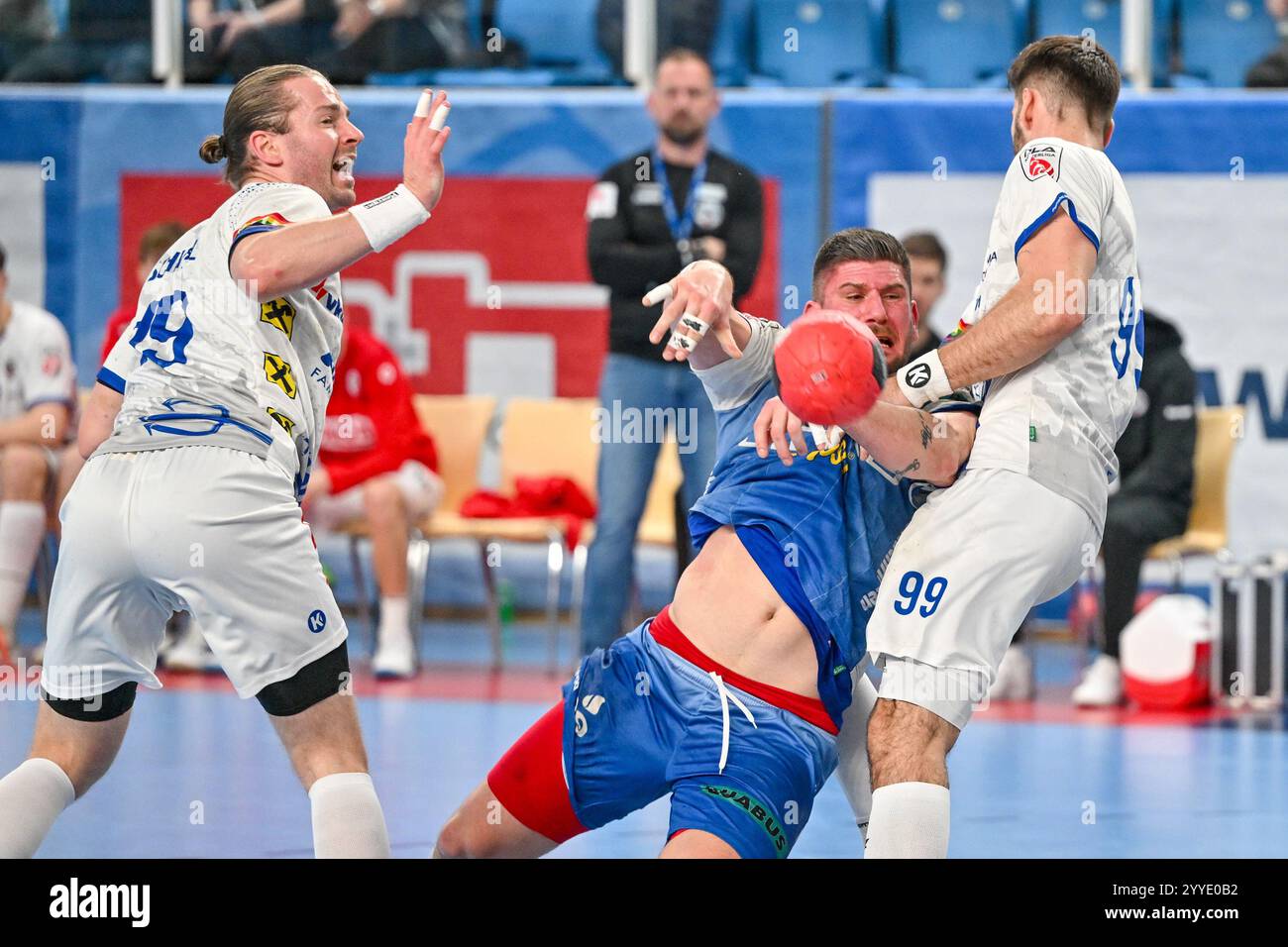 Linz, Austria. 21st Dec, 2024. LINZ, AUSTRIA -DECEMBER 21: Nico Schnabl of ALPLA HC Hard ...