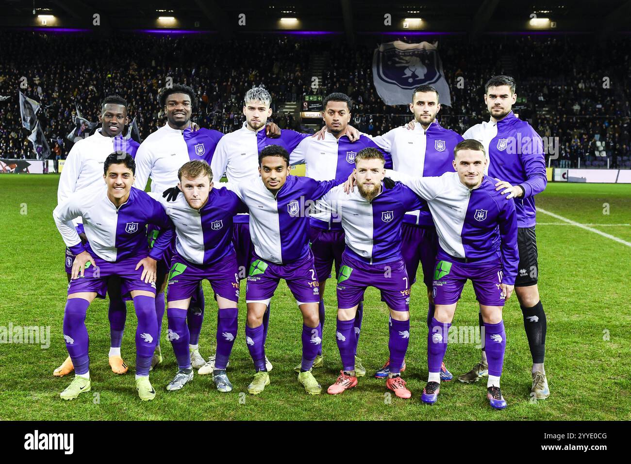 Antwerp, Belgium. 21st Dec, 2024. Beerschot VA players pose for the ...