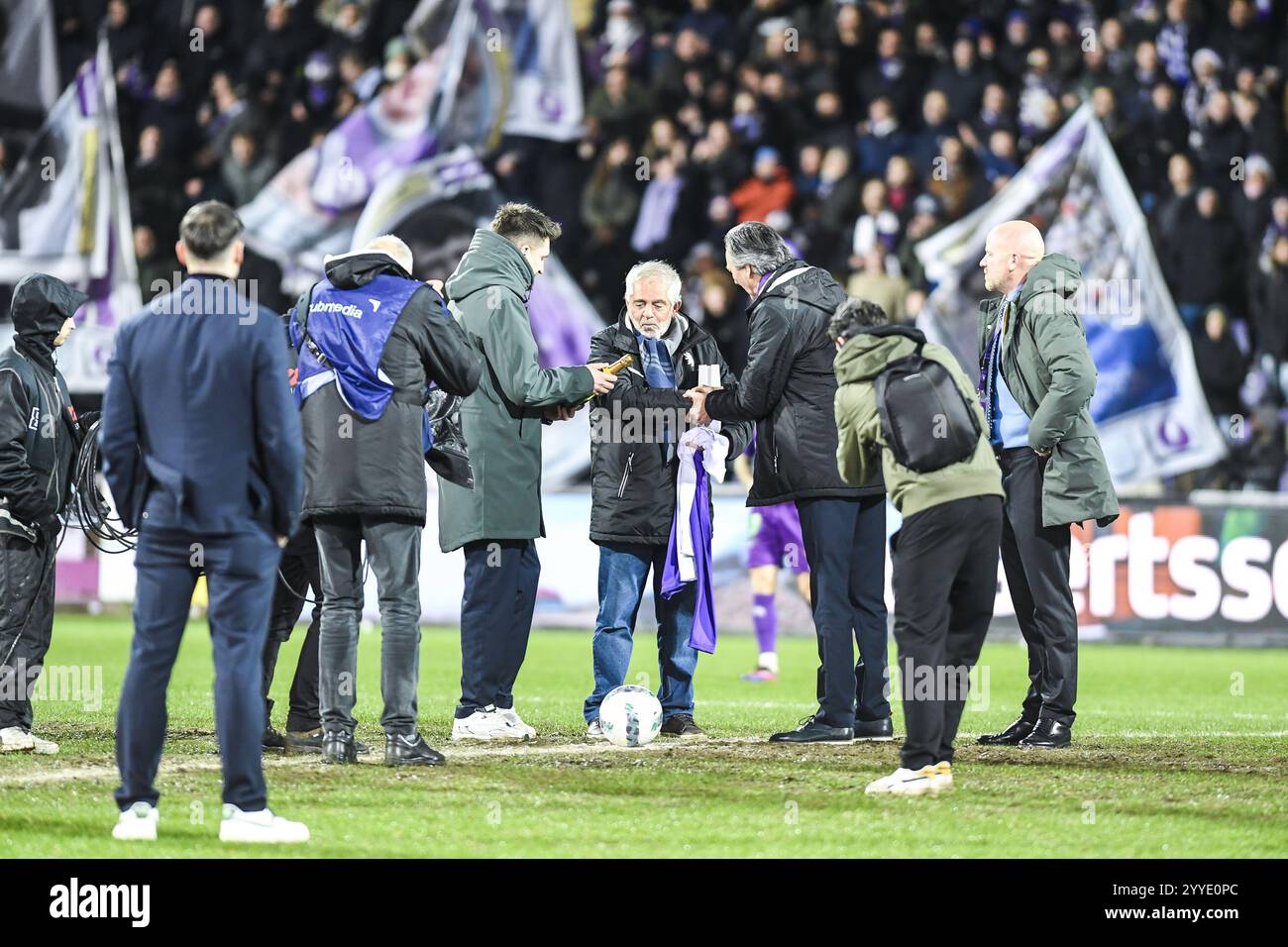 Antwerp, Belgium. 21st Dec, 2024. Former Beerschot player Juan Lozano ...