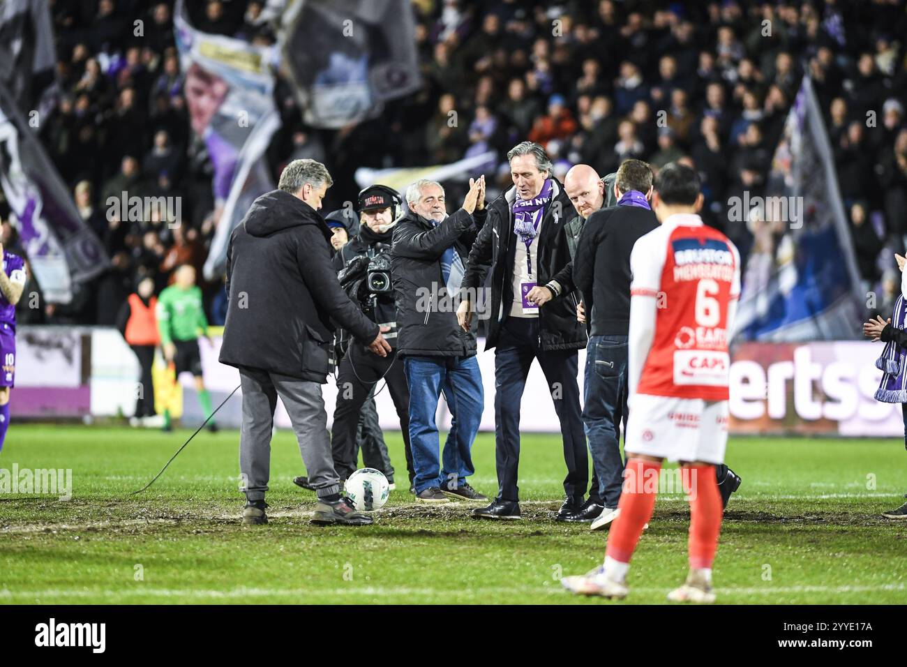 Antwerp, Belgium. 21st Dec, 2024. Former Beerschot player Juan Lozano ...