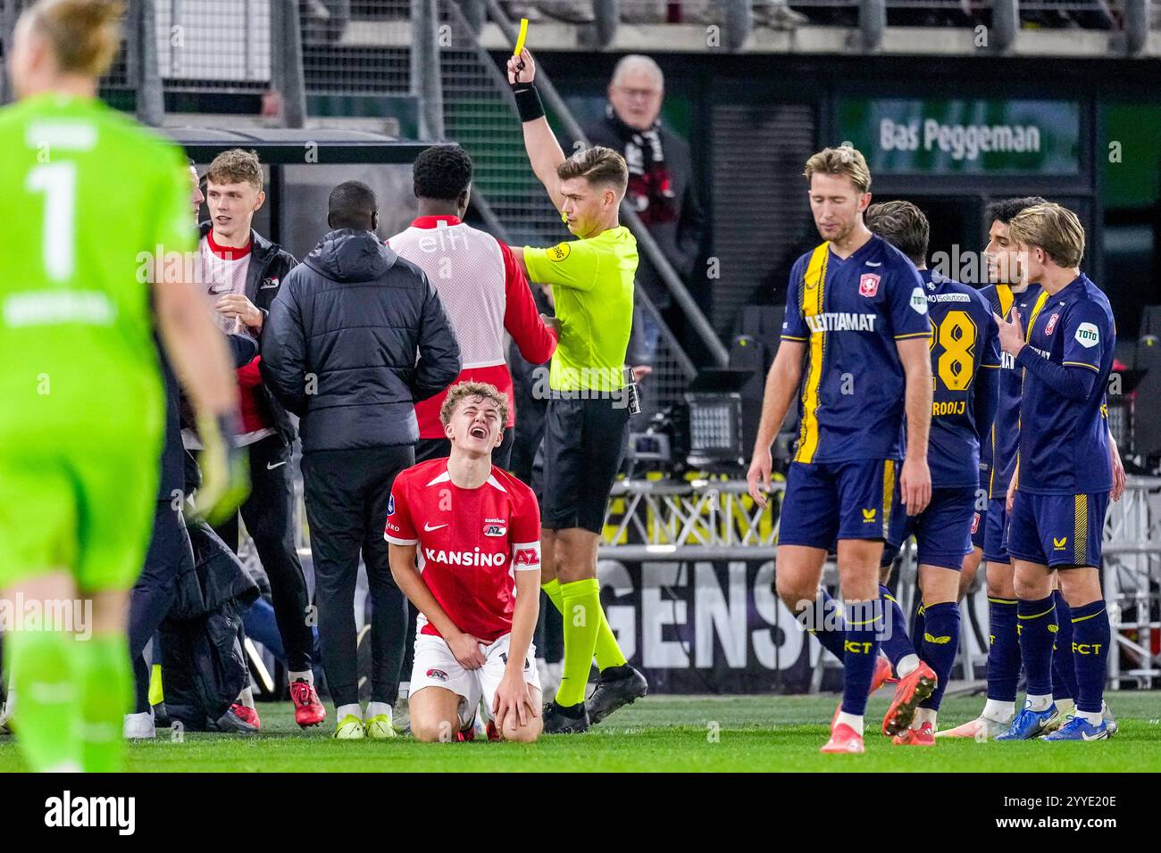 Alkmaar, Netherlands. 21st Dec, 2024. ALKMAAR, NETHERLANDS - DECEMBER 21: Sven Mijnans of AZ ...