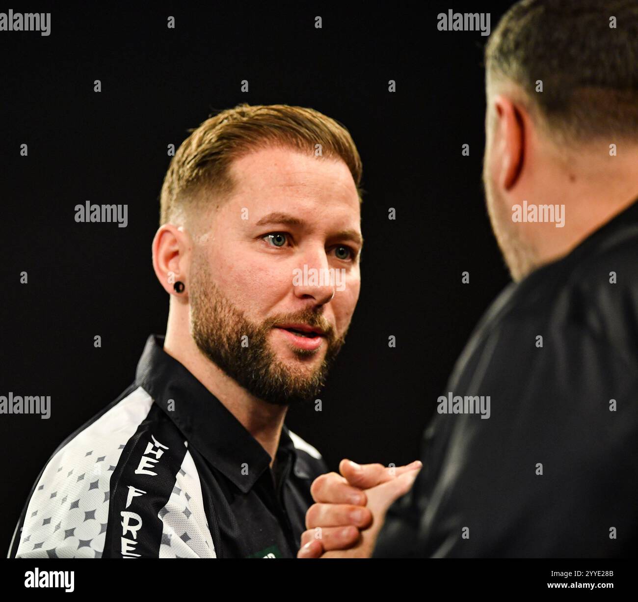 Alexandra Palace, London, UK. 21st Dec, 2024. 2024/25 PDC Paddy Power ...
