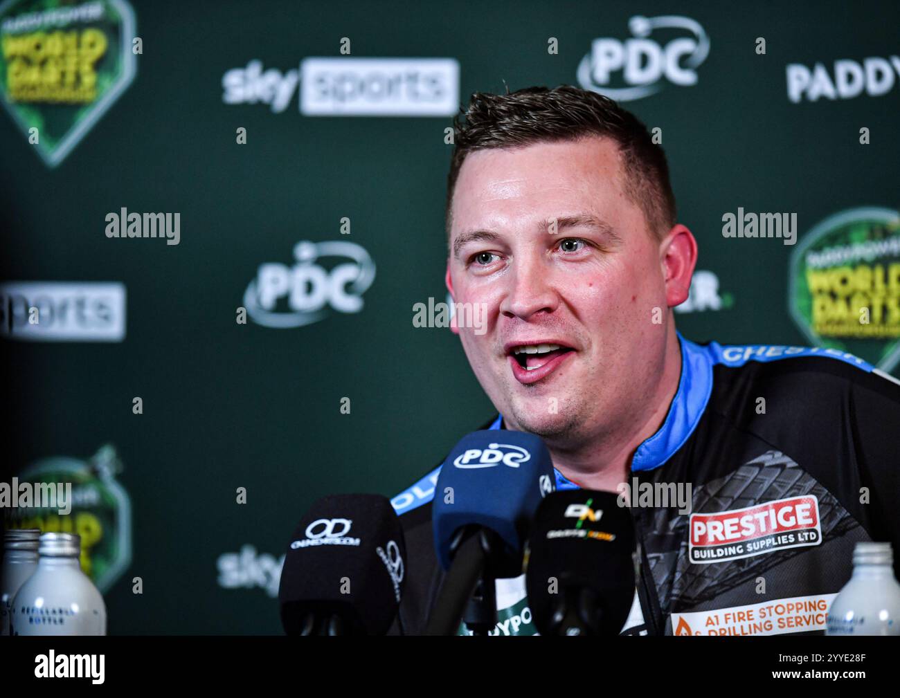 Alexandra Palace, London, UK. 21st Dec, 2024. 2024/25 PDC Paddy Power ...