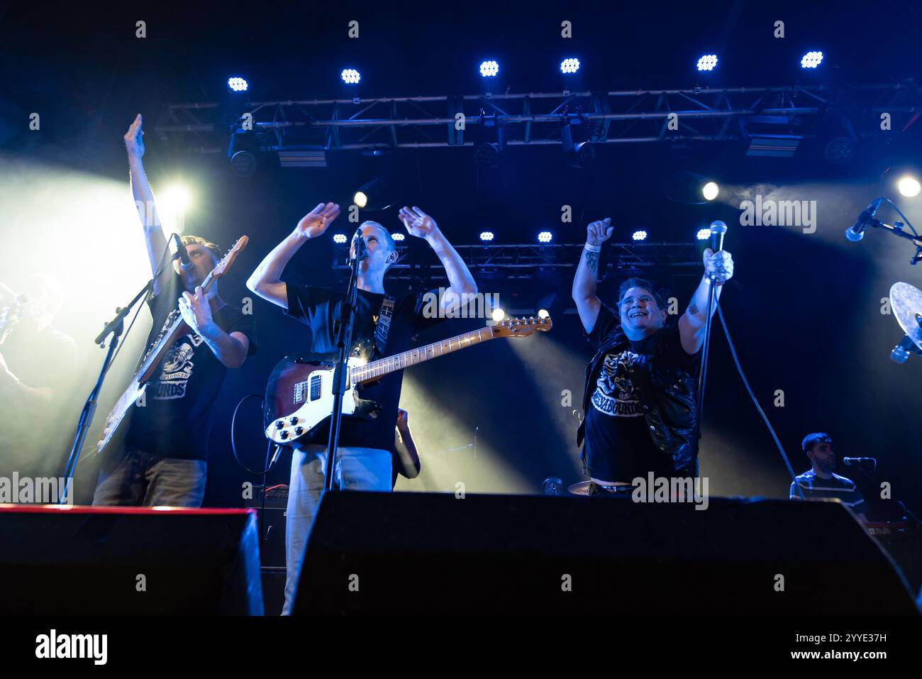 London, United Kingdom. 21st Dicember 2024. Max Splodge opens the ska ...