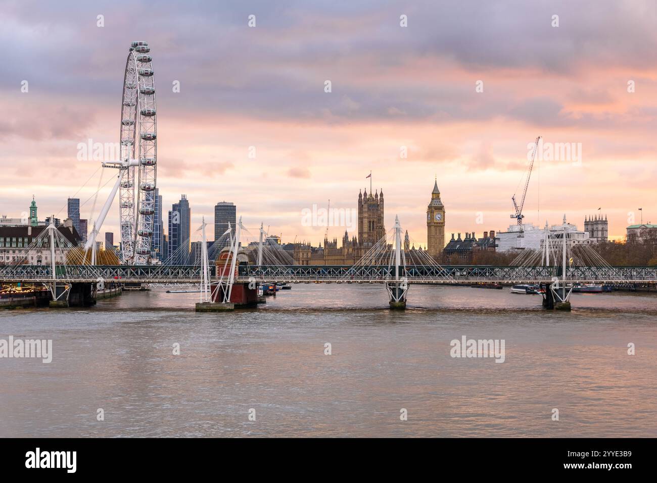 London skyline and Golden Jubilee Bridge at sunset in winter Stock ...