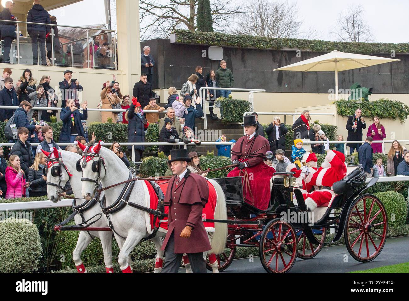Ascot, Berkshire, UK. 21st December, 2024. Santa Claus and Mrs Claus ...