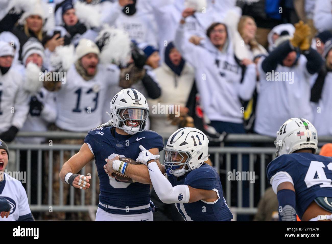 State College, PA, USA. 21st Dec, 2024. Penn State Nittany Lions linebacker Dominic DeLuca (0 ...