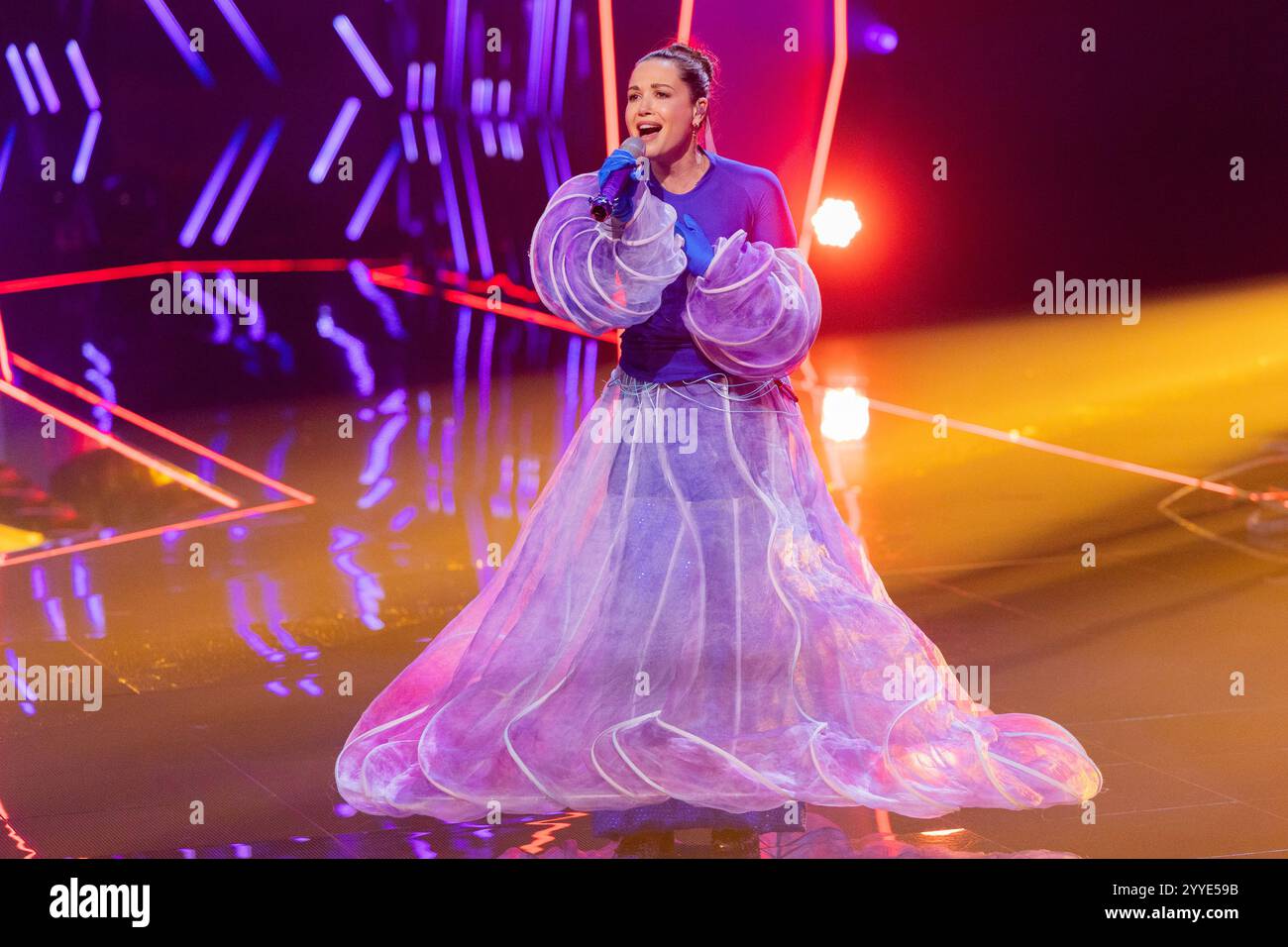 Cologne, Germany. 21st Dec, 2024. Singer Mandy Capristo appears on ...