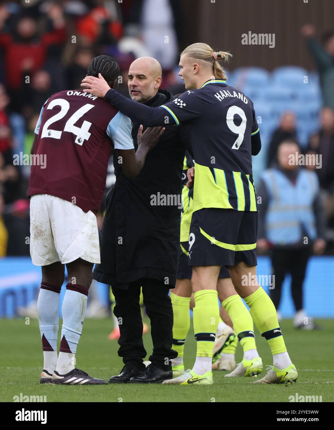 Birmingham, UK. 21st Dec, 2024. Amadou Onana (AV) Pep Guardiola (Man ...