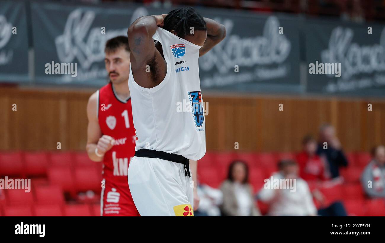 Wuerzburg, Deutschland. 21st Dec, 2024. Im Bild: Ty Brewer (Syntainics ...