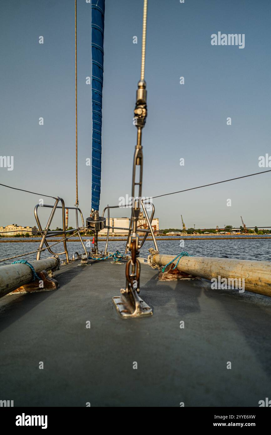 Deck structures hi-res stock photography and images - Alamy