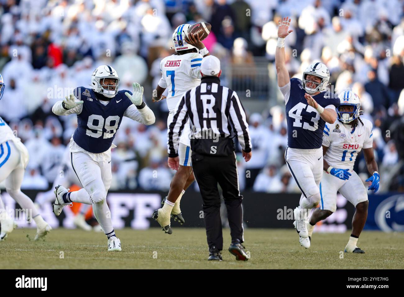 State College, Pennsylvania, USA. 21st Dec, 2024. Penn State Nittany Lions defensive tackle ...