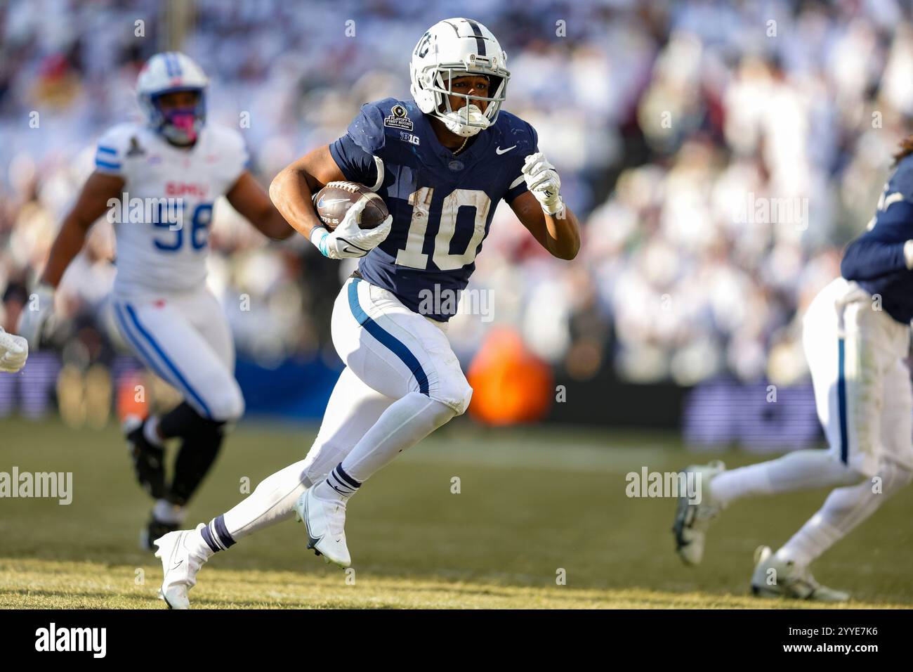 State College, Pennsylvania, USA. 21st Dec, 2024. Penn State Nittany Lions running back NICHOLAS ...