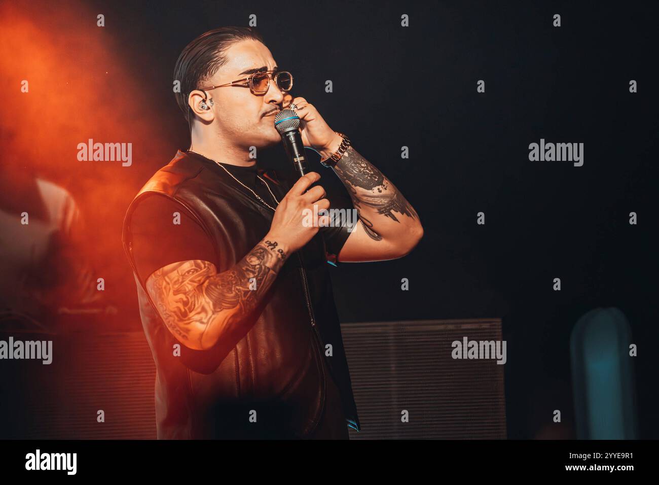 21.12.2024, xkkux, Düsseldorf, Mitsubishi Electric HALLE, Der Rapper ...