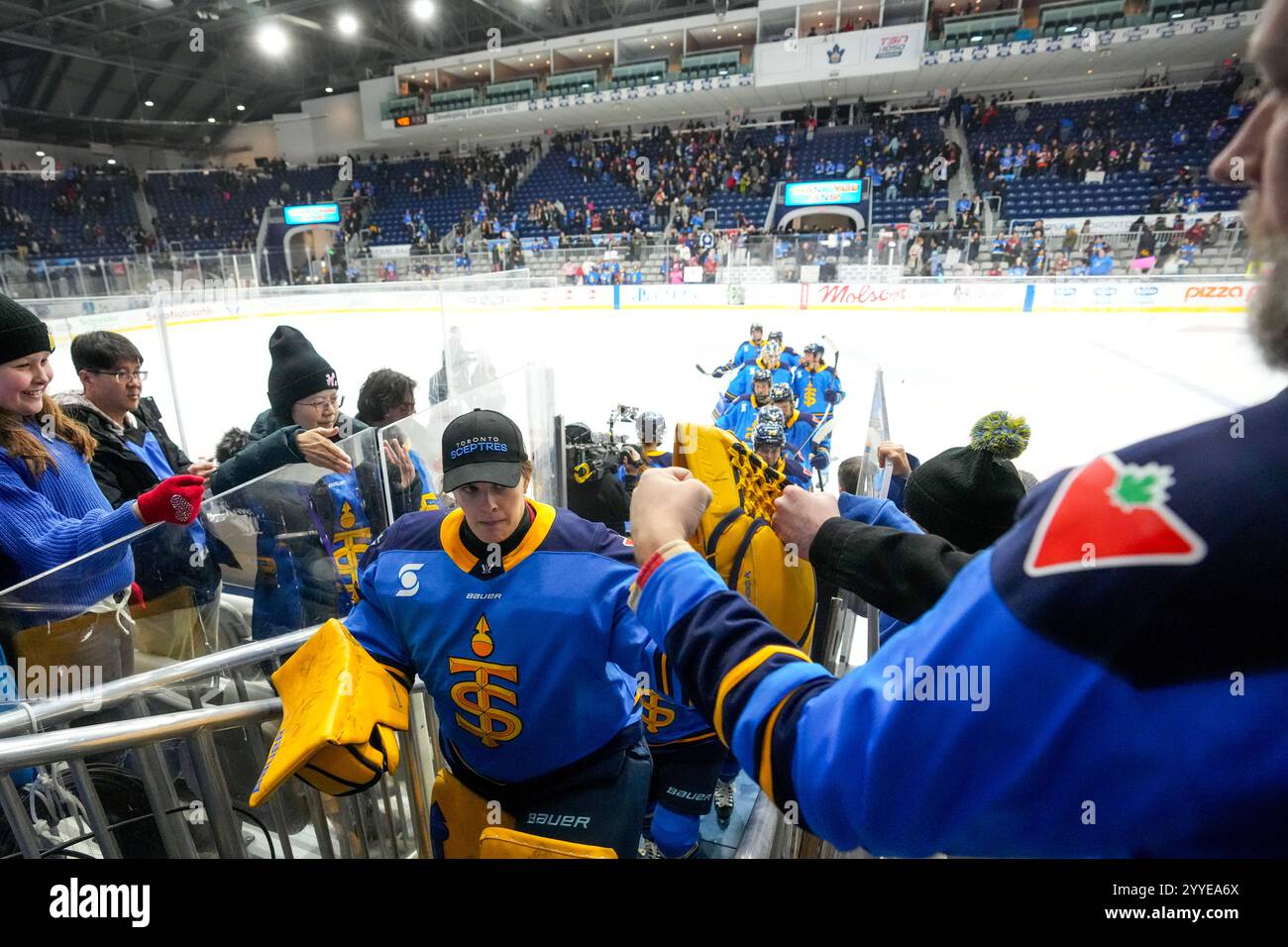 Toronto, Canada. 21st Dec, 2024. Toronto Sceptres goaltender Kristen ...
